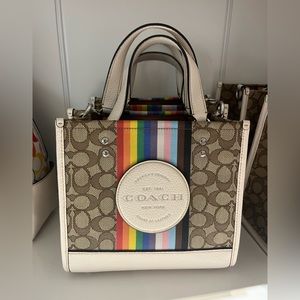 Coach | Bags | Nwt Coach Outlet Dempsey Tote 22 In Signature Jacquard ...